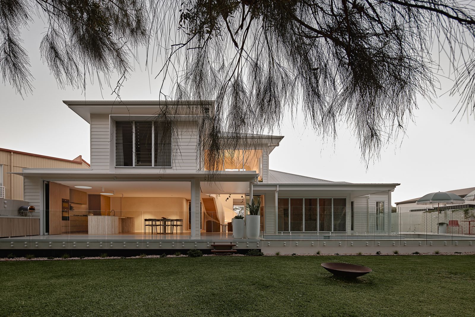 Oceanic House by OGE Group Architects