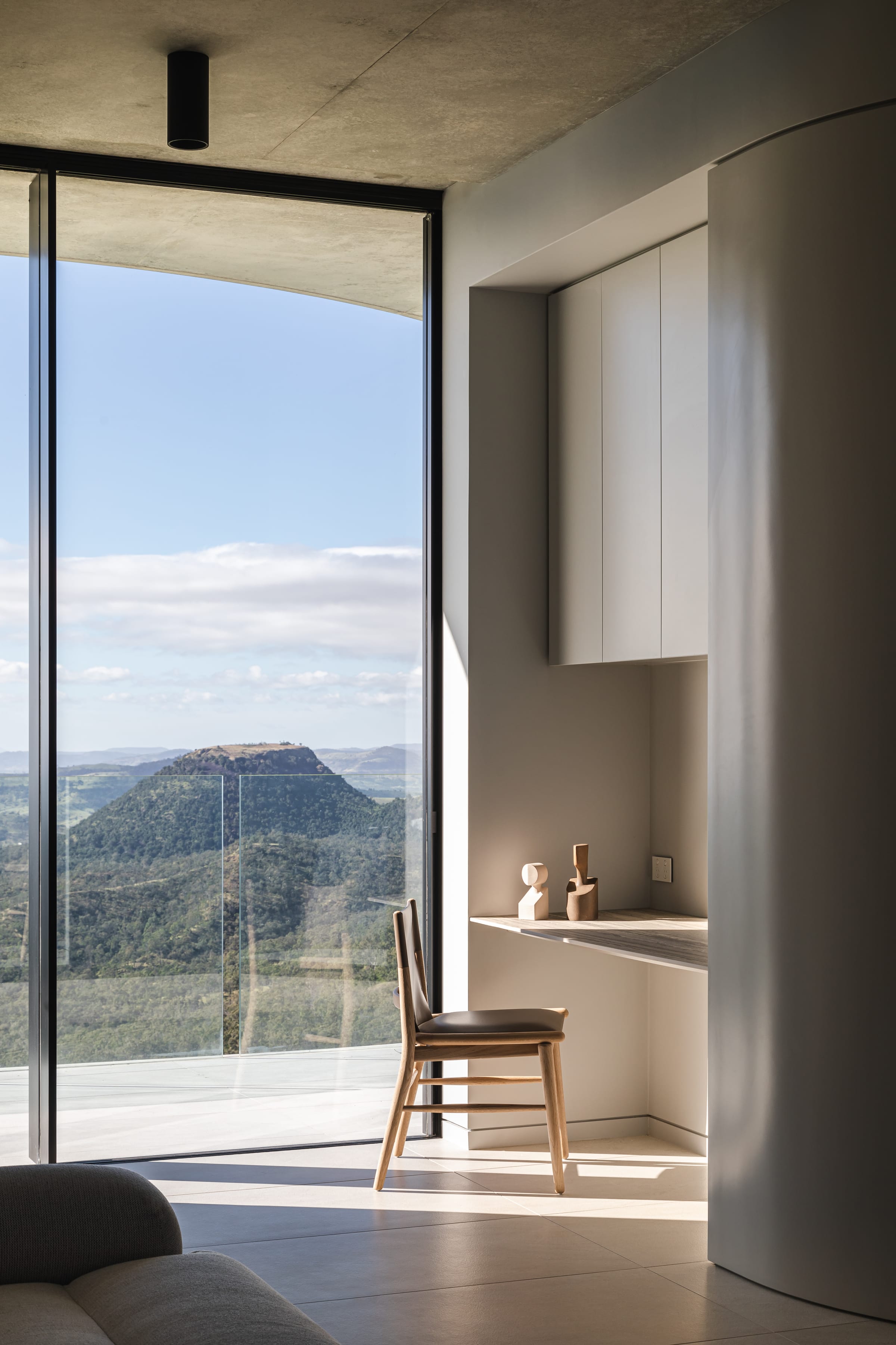 Cliffhanger by Joe Adsett Architects