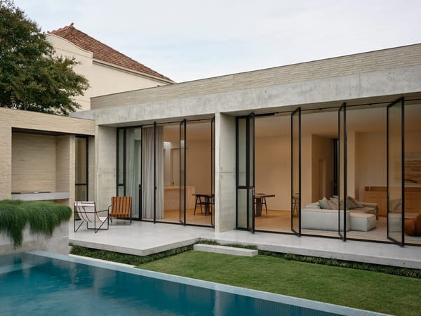 RE Residence by Inglis Architects